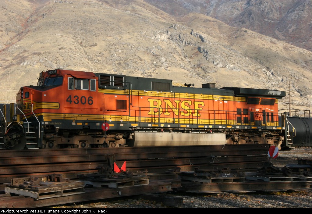 BNSF 4306